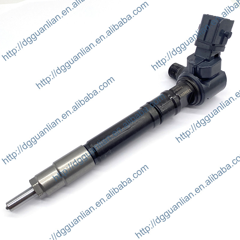 Diesel Engine Common Rail Fuel Injector 23670-0E090 23670 0E090 ...